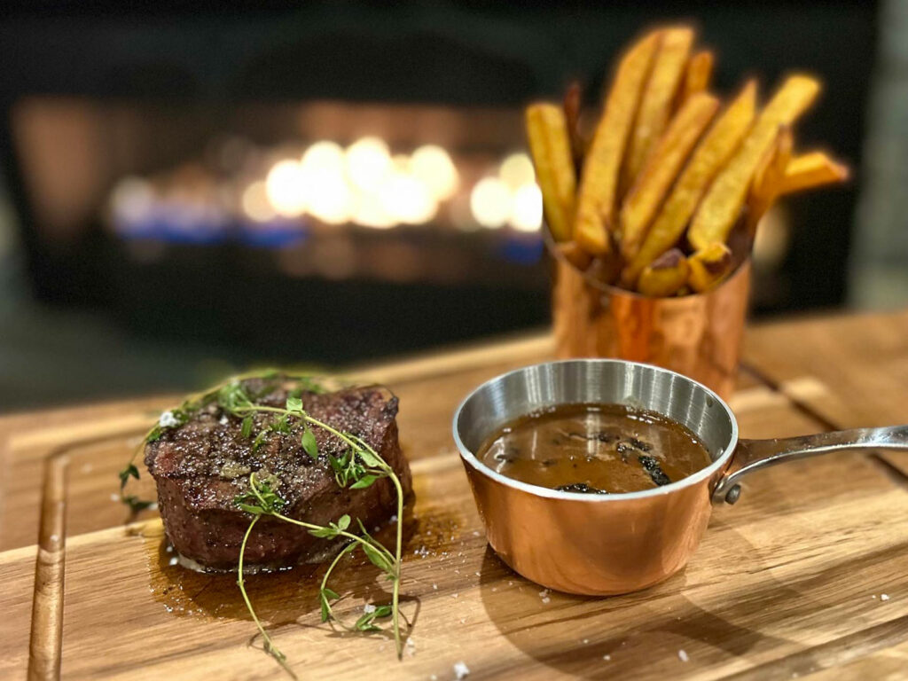 Reservations - PJ's Bar and Grill