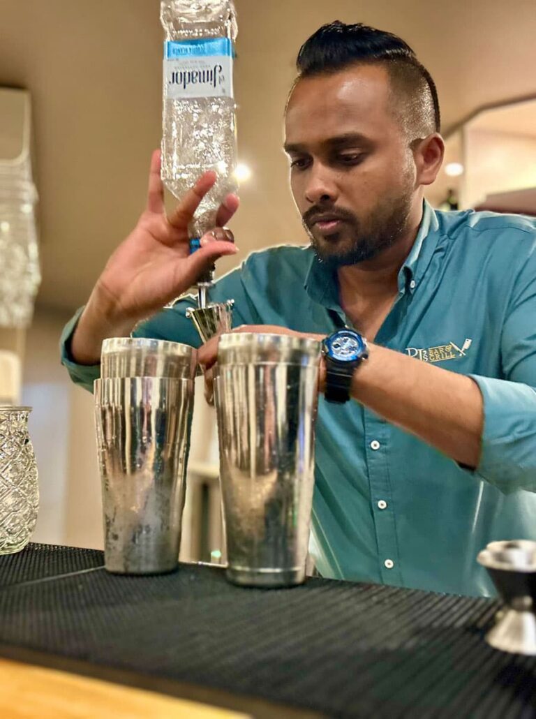 Home - PJs Bar and Grill - PJ's Bar and Grill