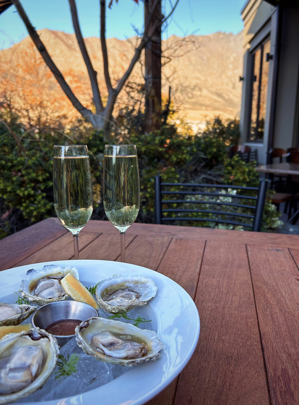 PJ's Bar and Grill – Discover the welcoming ambience of PJ's Bar ...